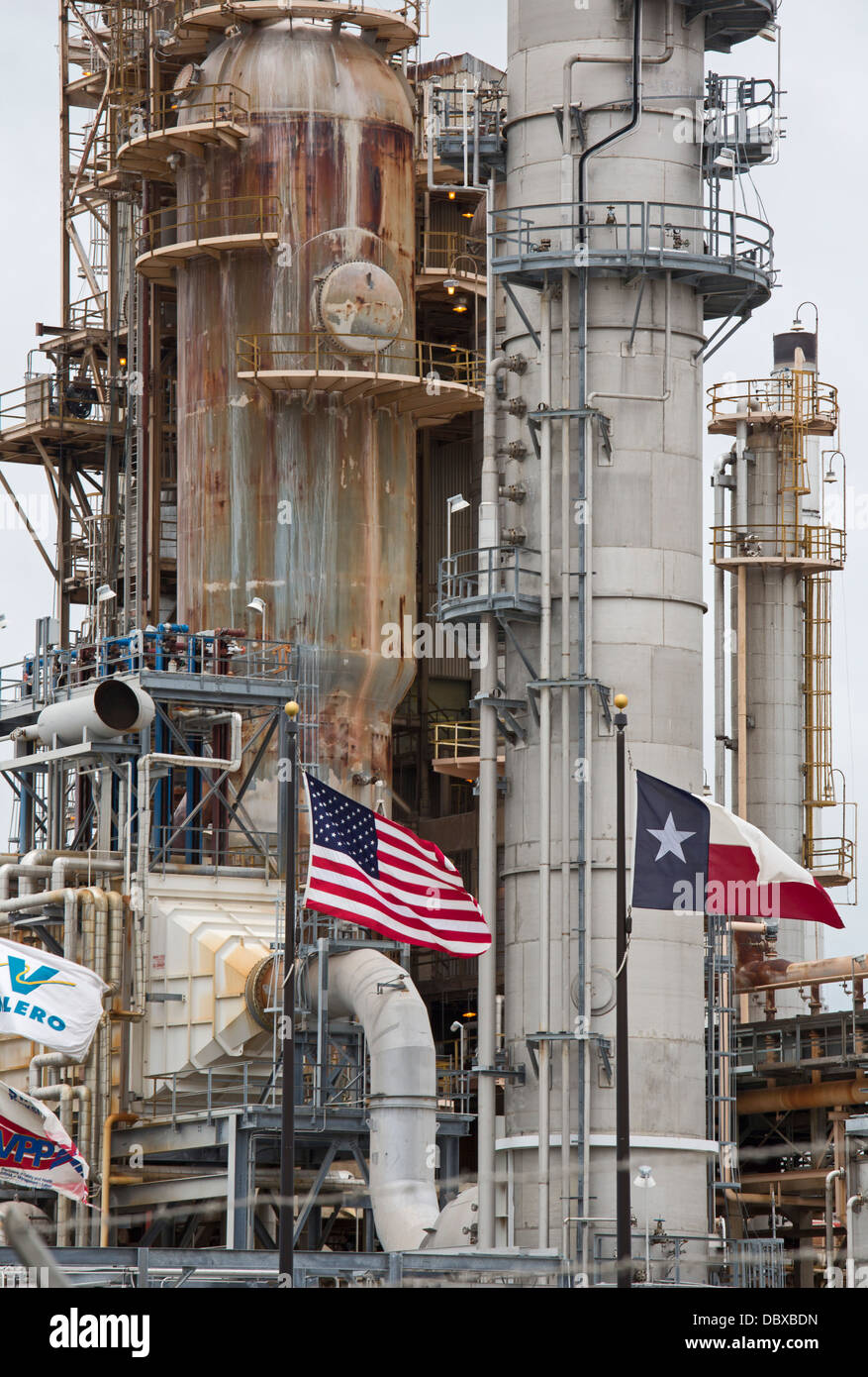Valero oil refinery hi-res stock photography and images - Alamy