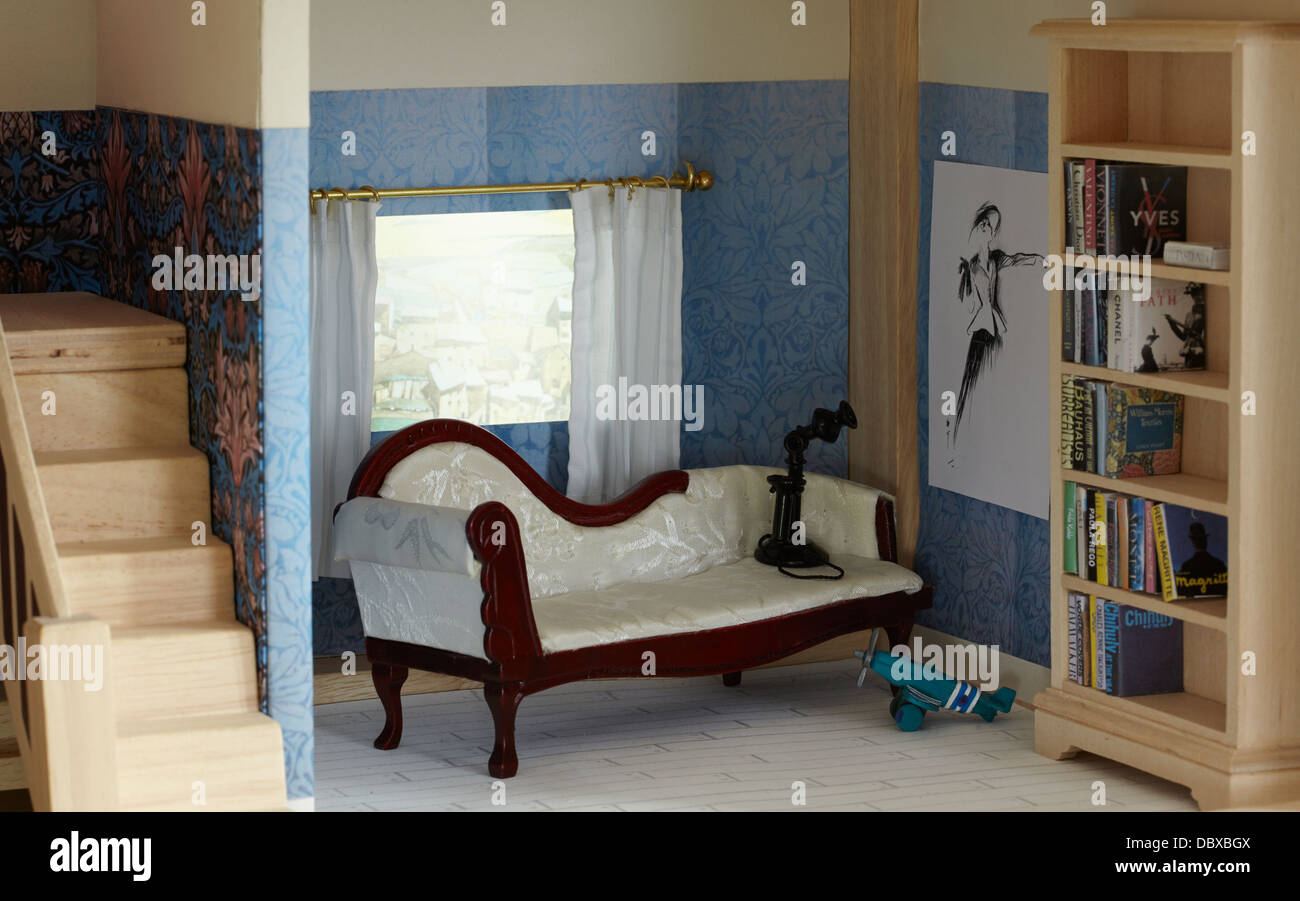 Interior of dolls house hi-res stock photography and images - Alamy