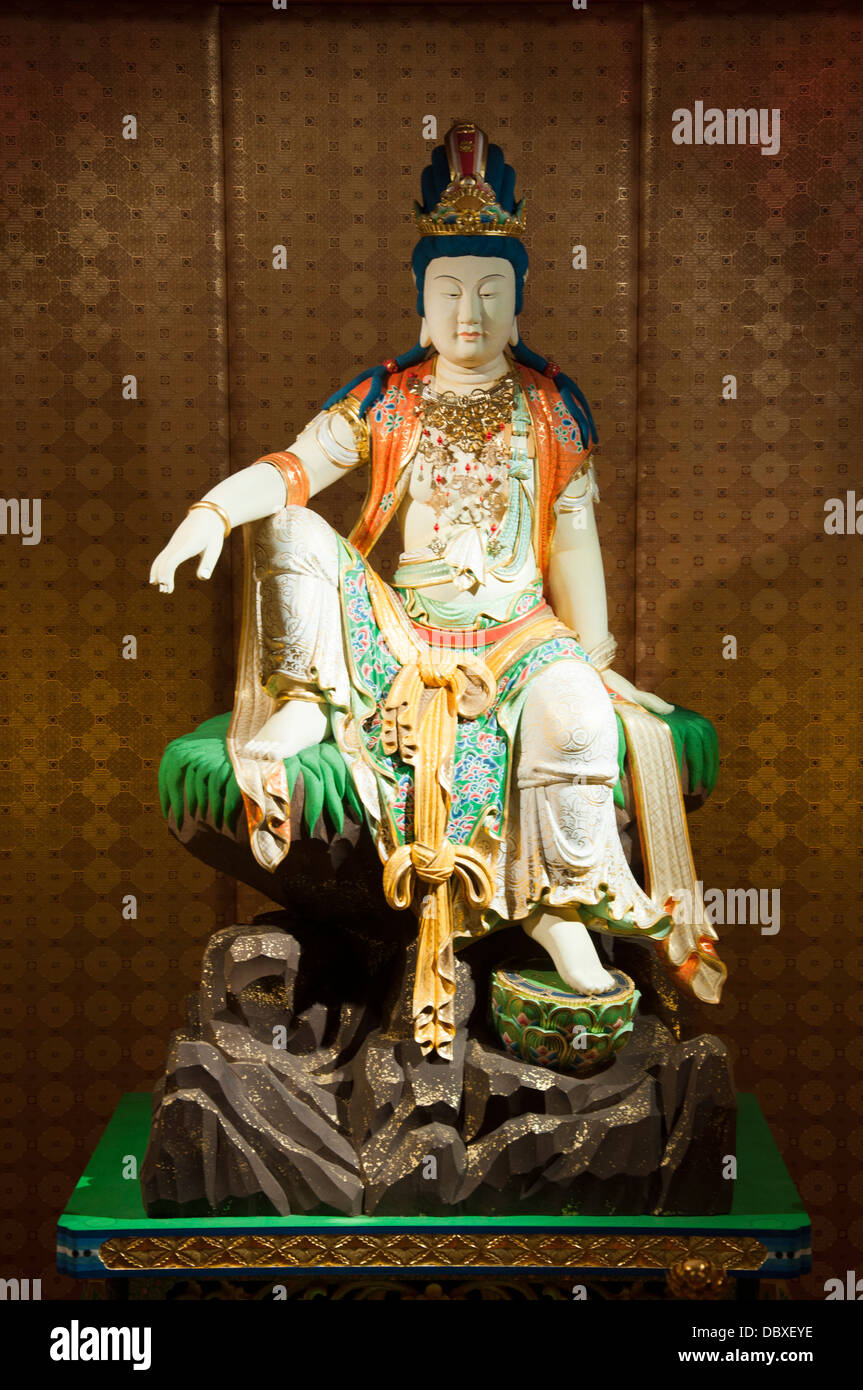 Statue of Buddha at Tooth Relic Temple Buddhism Stock Photo - Alamy