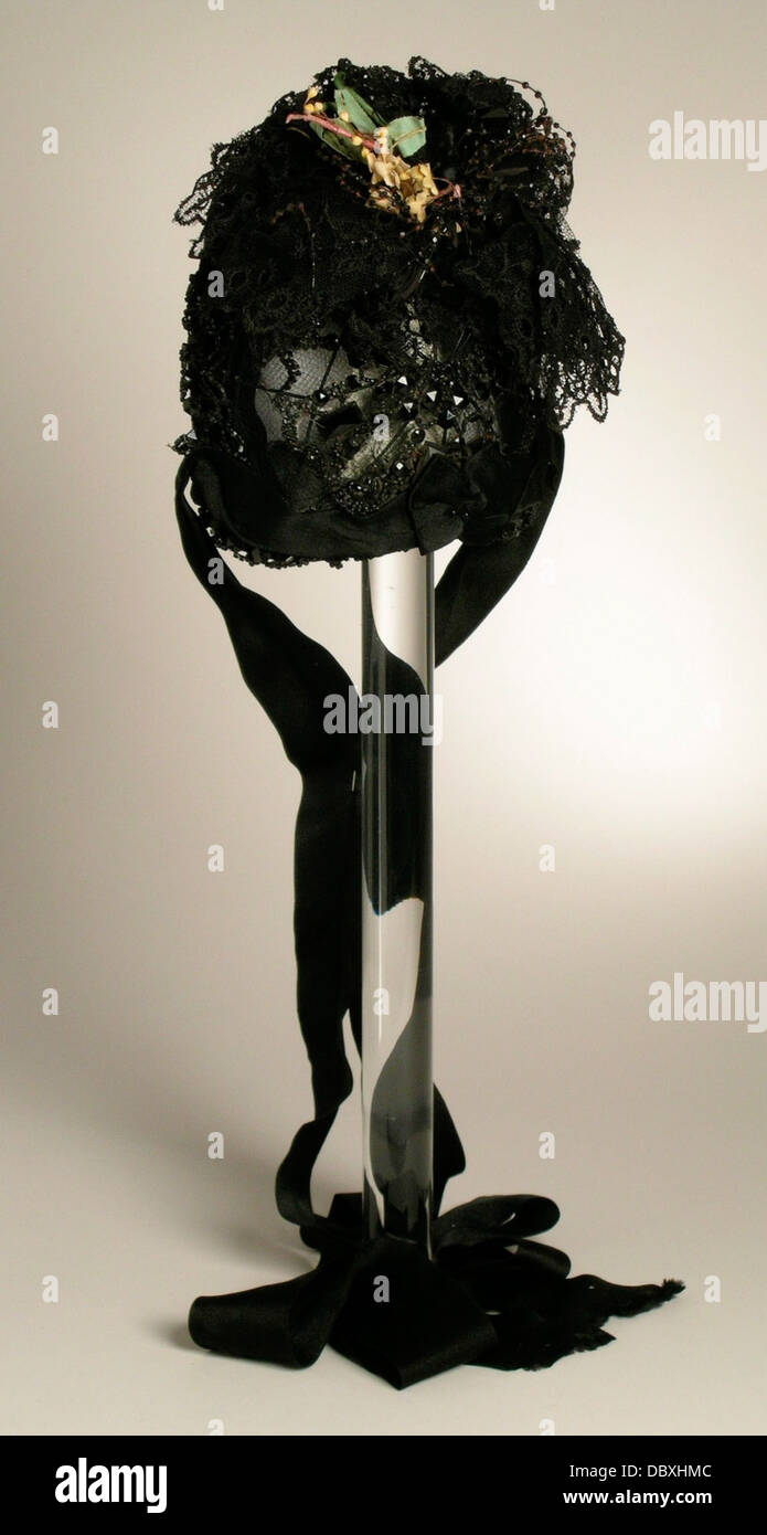 Woman's Fanchon Bonnet 53.79.2 Stock Photo - Alamy