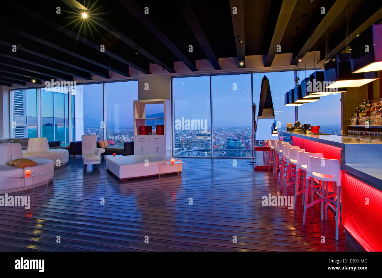 Bar atmosphere hi-res stock photography and images - Alamy