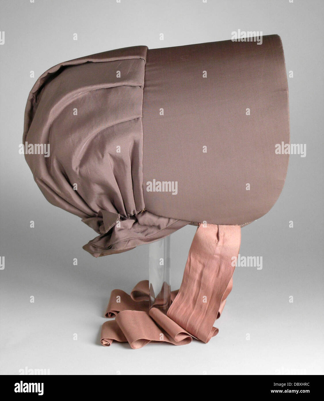 Quaker Bonnet High Resolution Stock Photography and Images - Alamy