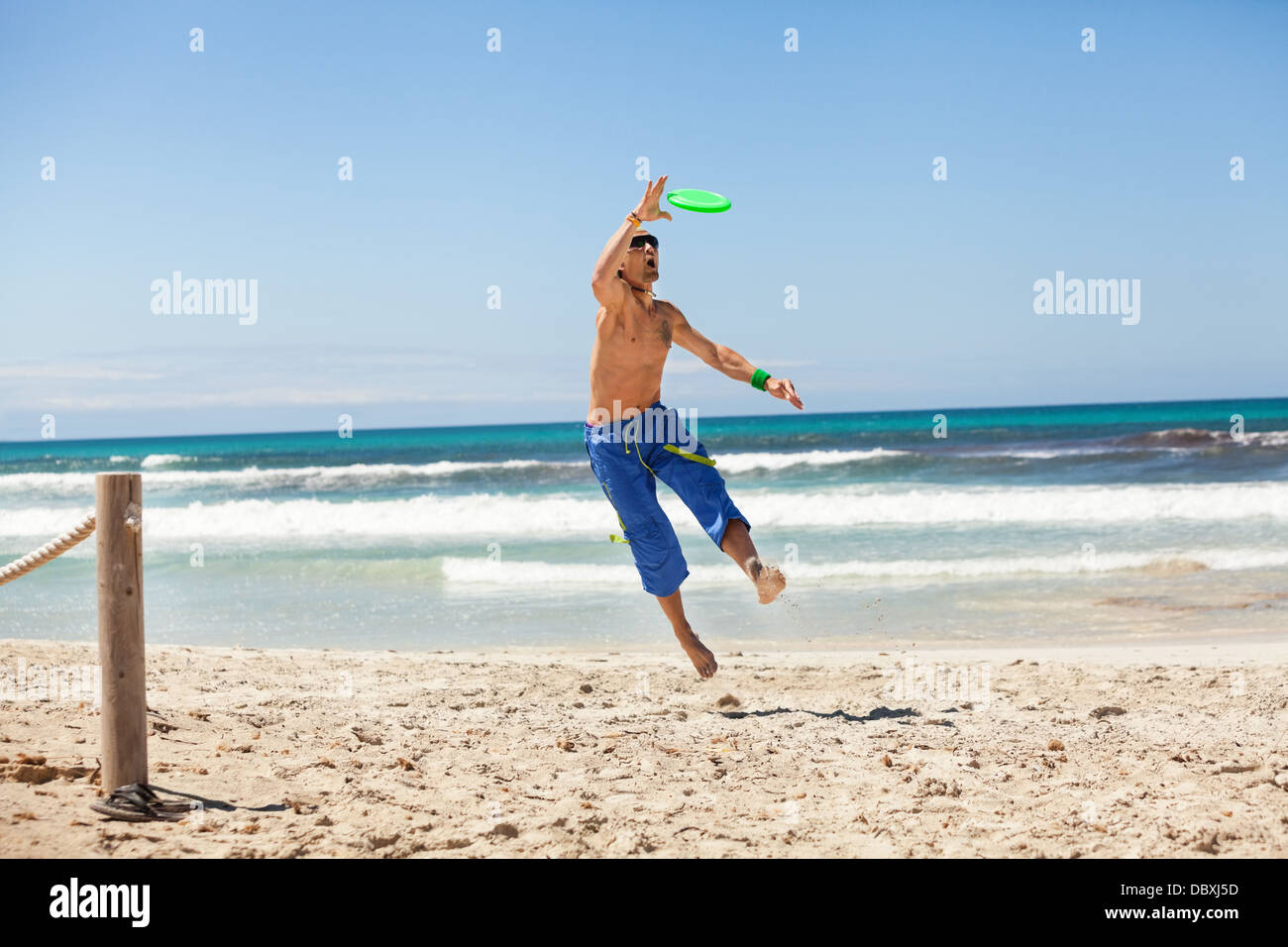 Frisby hi-res stock photography and images - Alamy