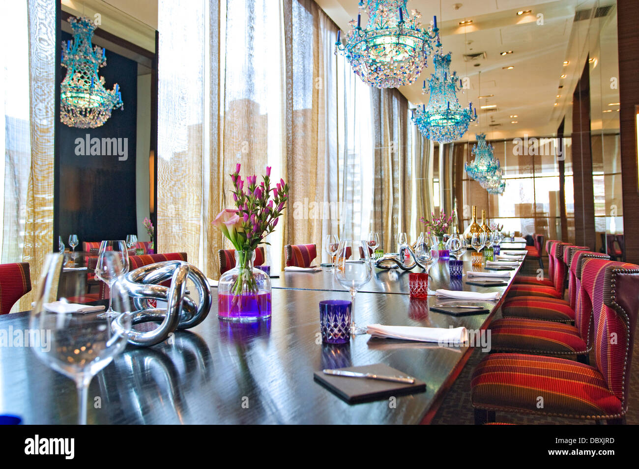 Noso hi-res stock photography and images - Alamy