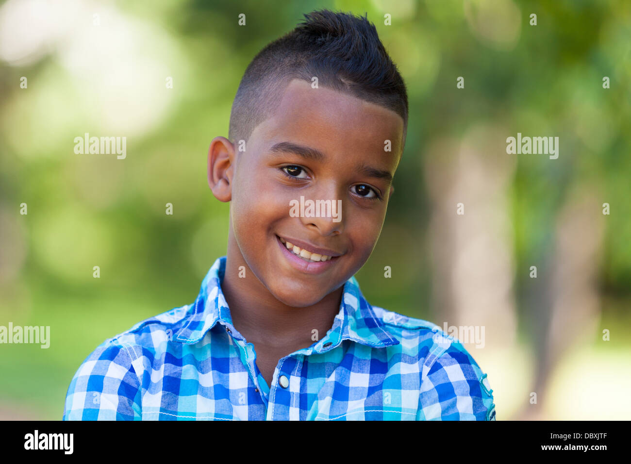 Headshot of a latino teen boy hi-res stock photography and images - Alamy