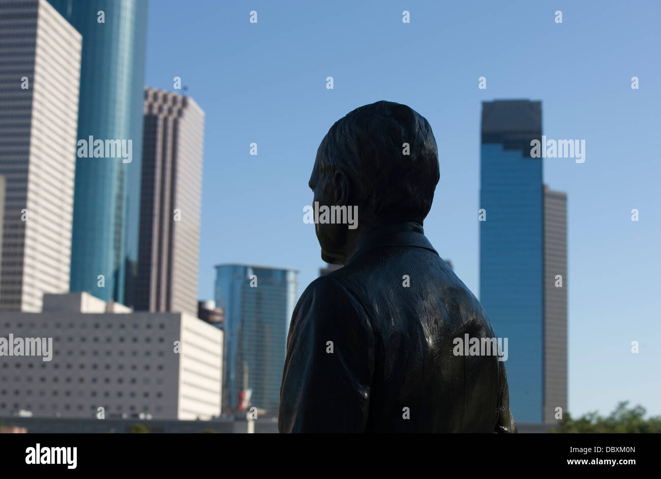 STATUE GEORGE H W BUSH MONUMENT (©CHAS FAGAN 2004) SESQUICENTENNIAL ...