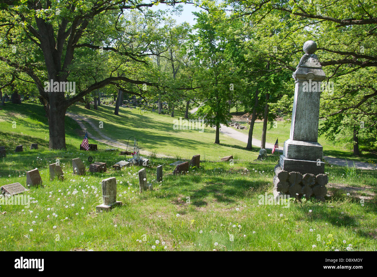 Oak ridge cemetery hi-res stock photography and images - Alamy