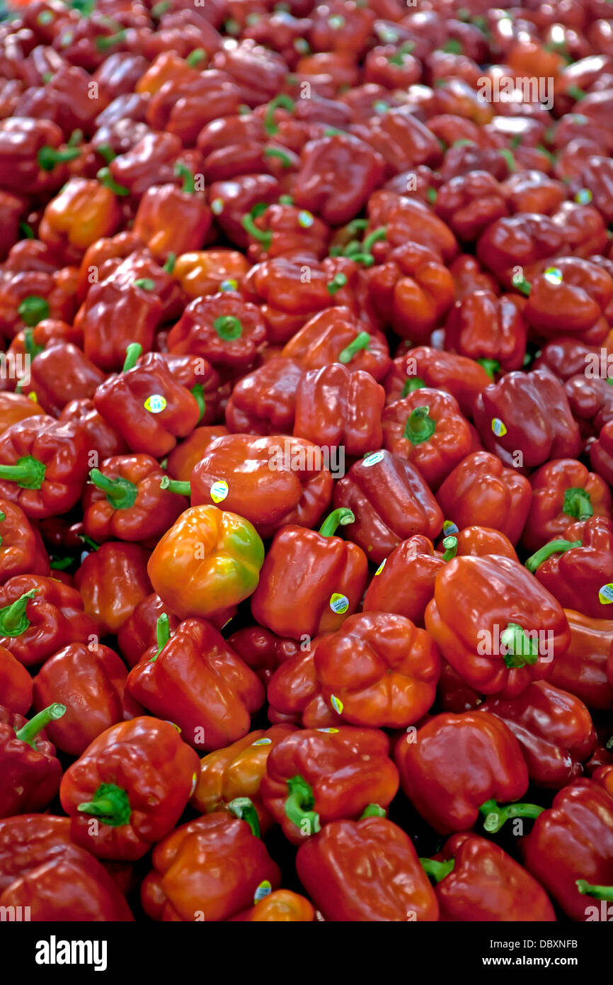 Red pepper peppers fruit fruits food hi-res stock photography and ...