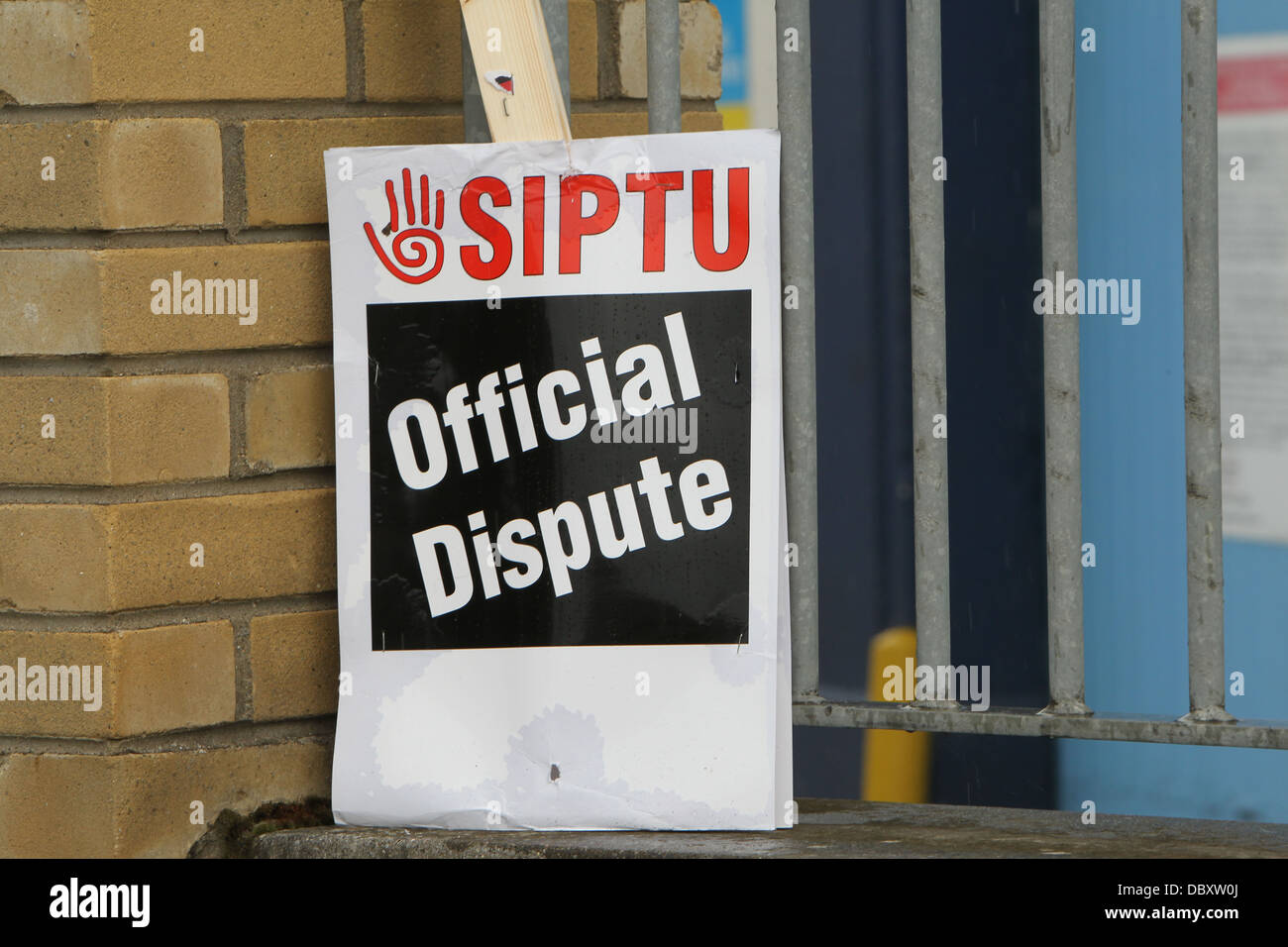 Dublin bus sign hi-res stock photography and images - Alamy