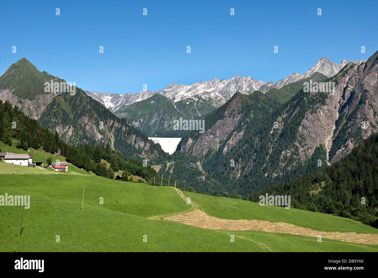 Luzzone dam hi-res stock photography and images - Alamy