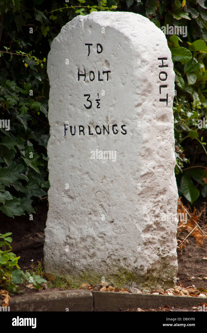 Mile stone hi-res stock photography and images - Alamy