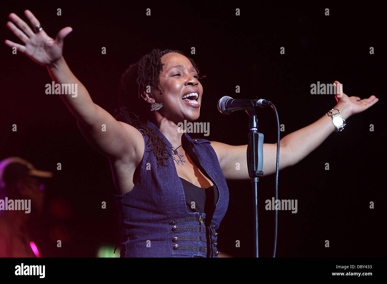 Leba Hibbert performs three songs before her father Toots Hibbert of ...
