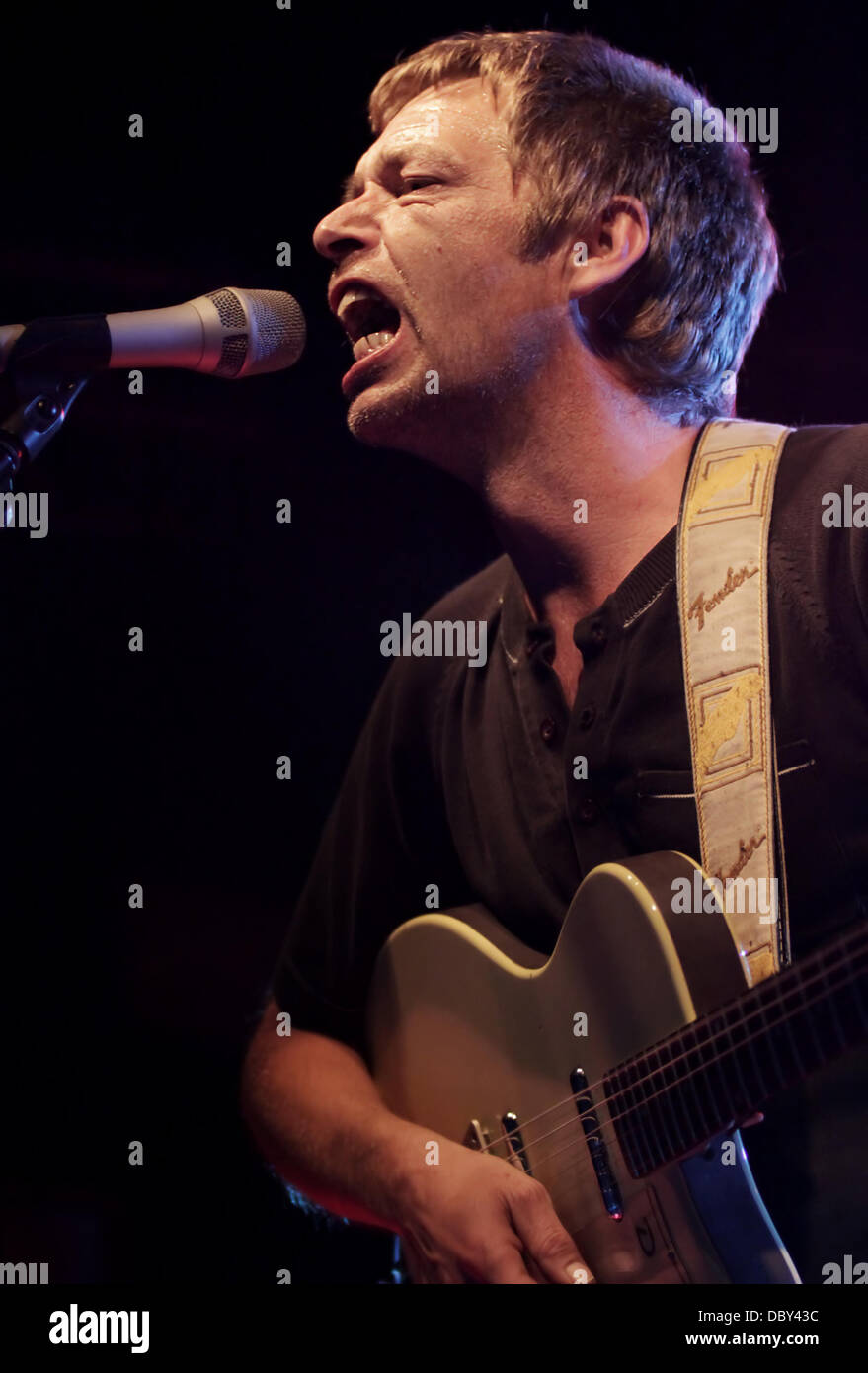 Lee Mavers The La's perform the last of their stripped down concerts at ...
