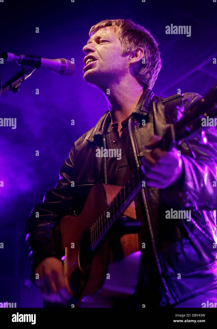 Lee Mavers The La's perform the last of their stripped down concerts at ...
