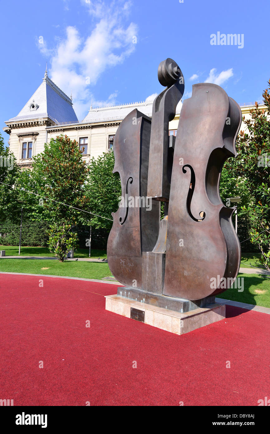 Violin made hi-res stock photography and images - Alamy