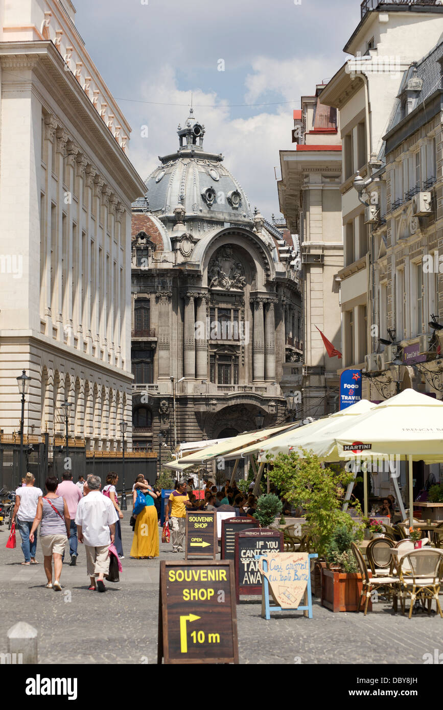 Pedestrianized street hi-res stock photography and images - Alamy