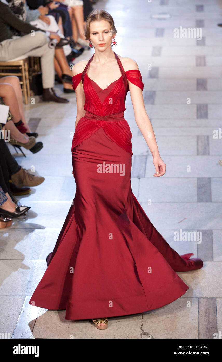 Model Mercedes-Benz Fashion Week Spring 2012 - Zac Posen - Runway New ...