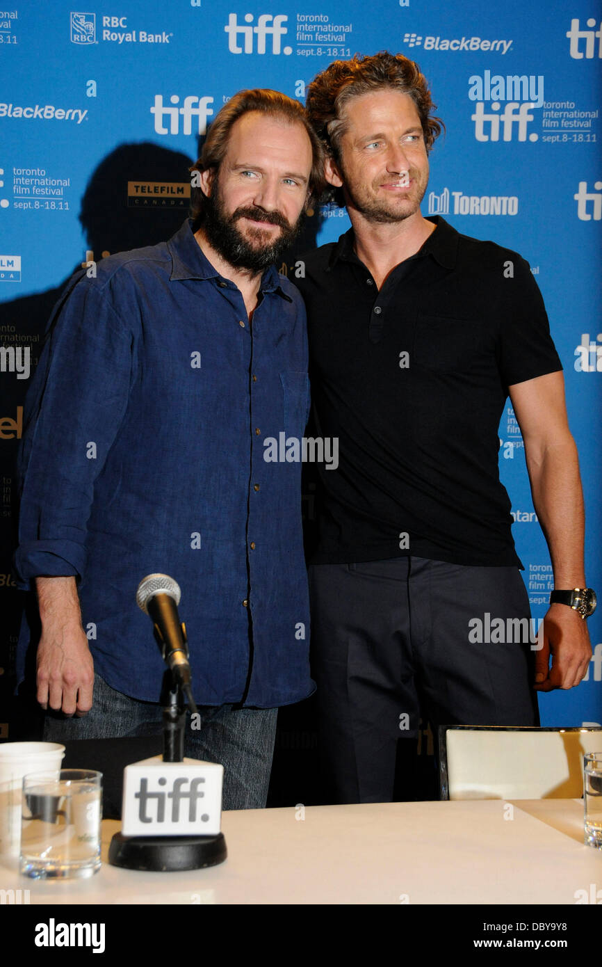 Gerard butler and ralph fiennes hi-res stock photography and images - Alamy