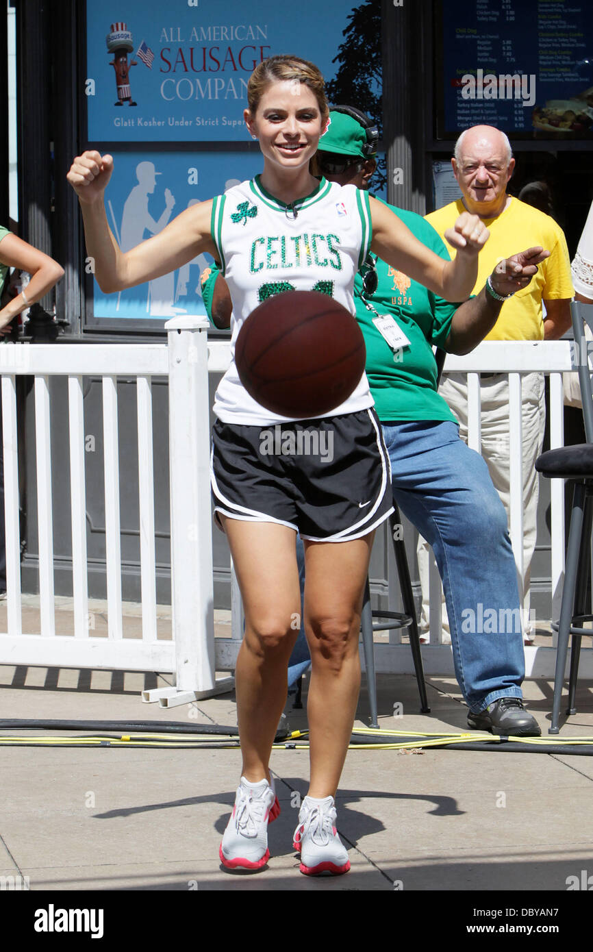 Maria Menounos appears on 'Extra' at The Grove to play basketball Los ...