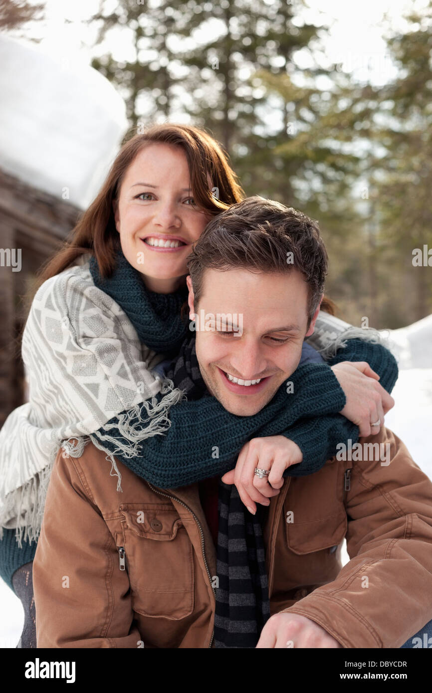 Hugging couple hi-res stock photography and images - Alamy