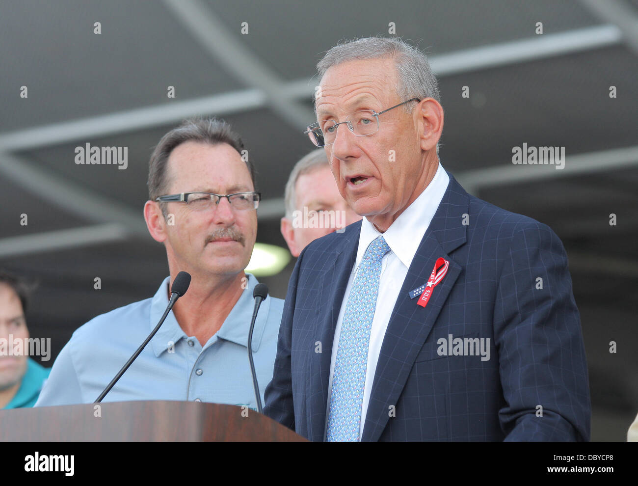 Stephen Ross Statue dedication for Joe Robbie before the Miami Dolphins ...