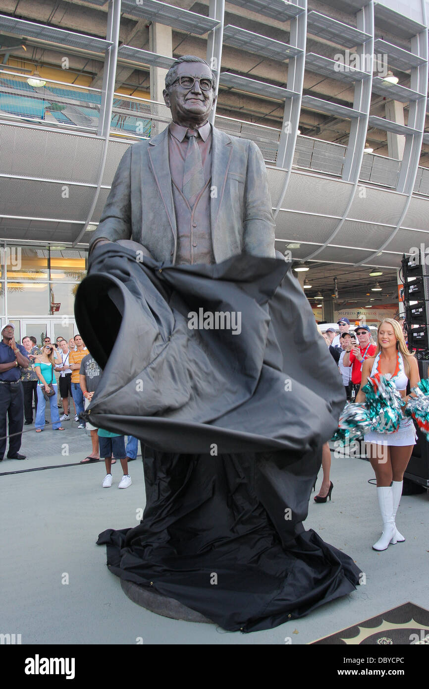 Statue Statue dedication for Joe Robbie before the Miami Dolphins 2011 ...