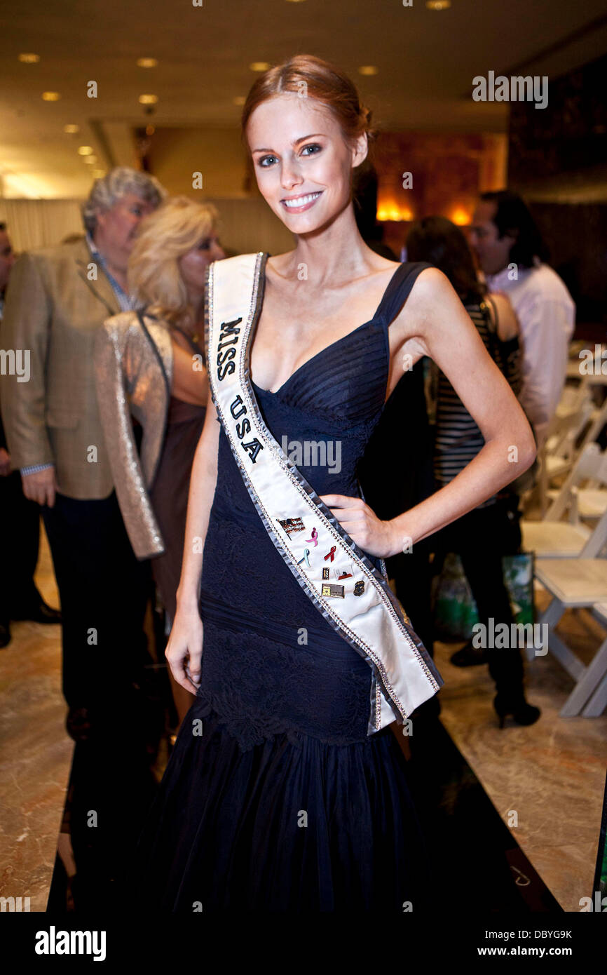 Alyssa Campanella (Miss USA 2011 New York Mercedes-Benz Fashion Week ...