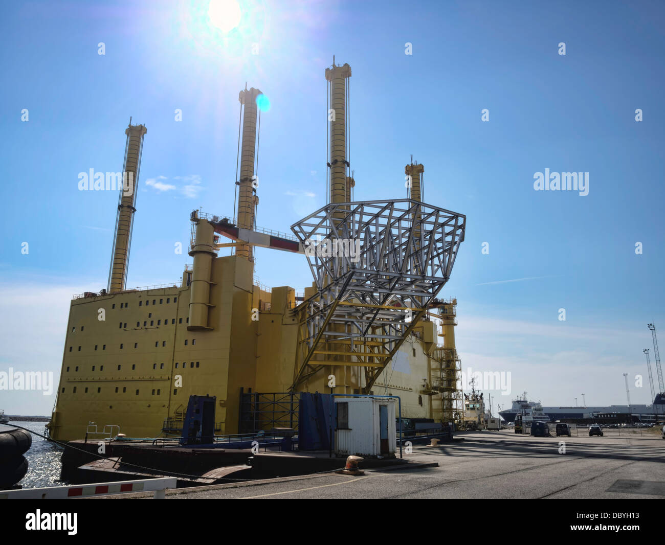 Isolator transformer hi-res stock photography and images - Alamy