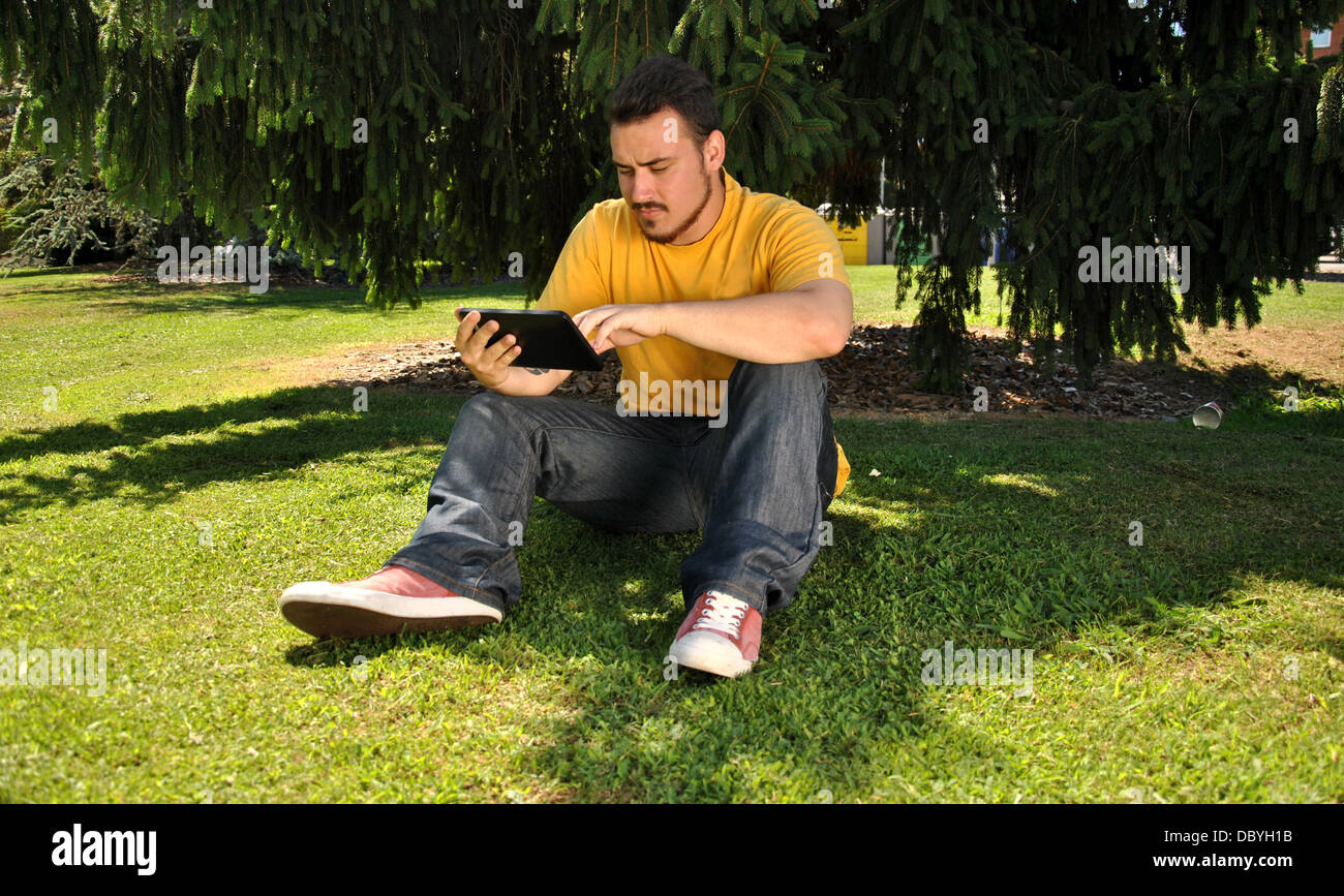 Student sun hi-res stock photography and images - Alamy