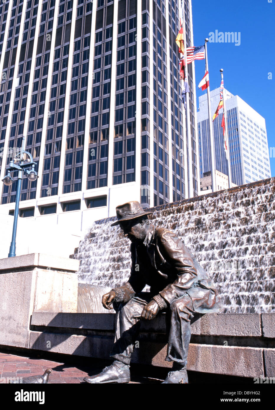 Statue of man and pigeon in downtown shopping centre, Atlanta, Georgia ...