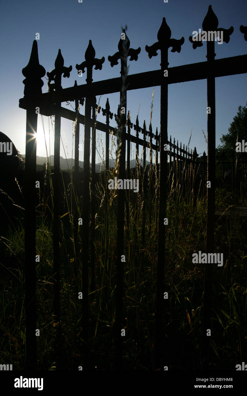 Victorian grave railing hi-res stock photography and images - Alamy