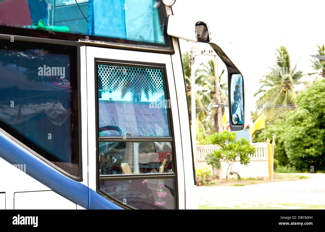 Bus mirror hi-res stock photography and images - Alamy