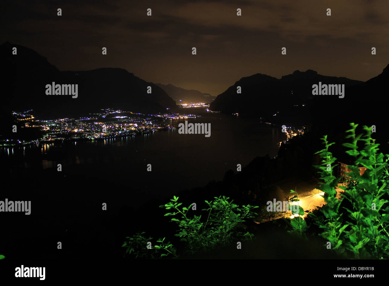 Lake como lenno beach hi-res stock photography and images - Alamy