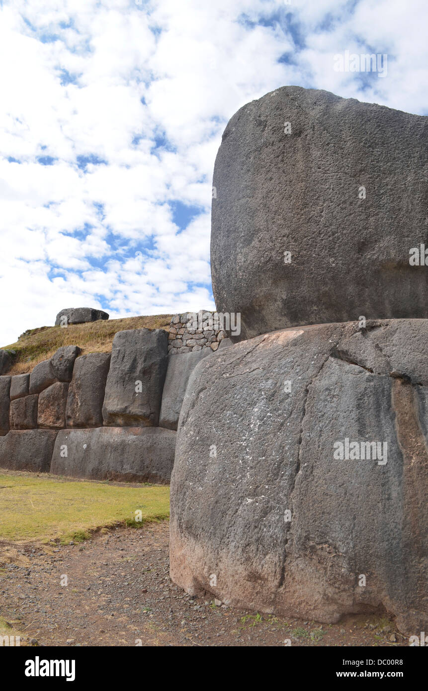 Giant stone walls sacsayhuaman inca hi-res stock photography and images ...