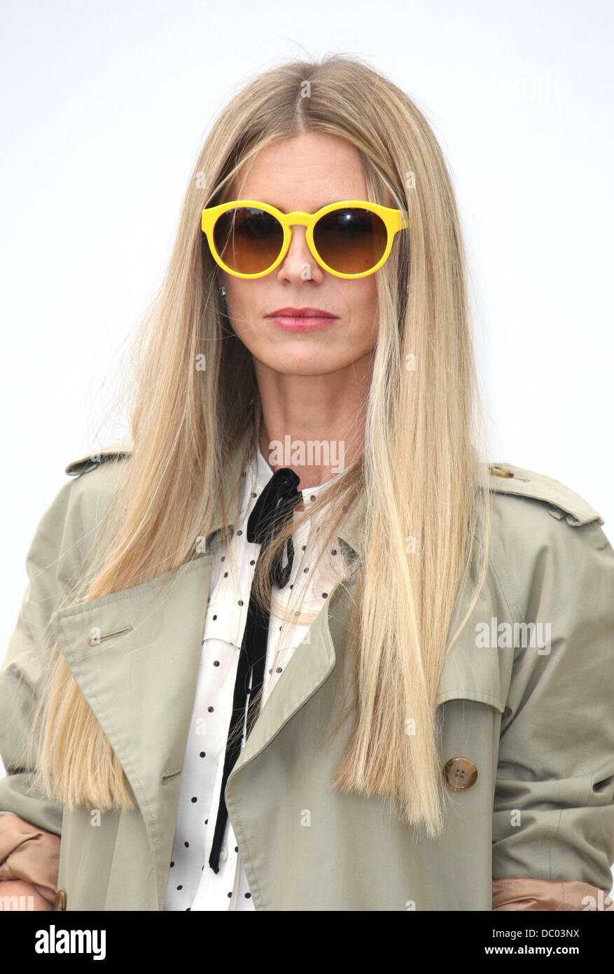 Laura Bailey London Fashion Week Spring/Summer 2012 - Burberry Prorsum ...