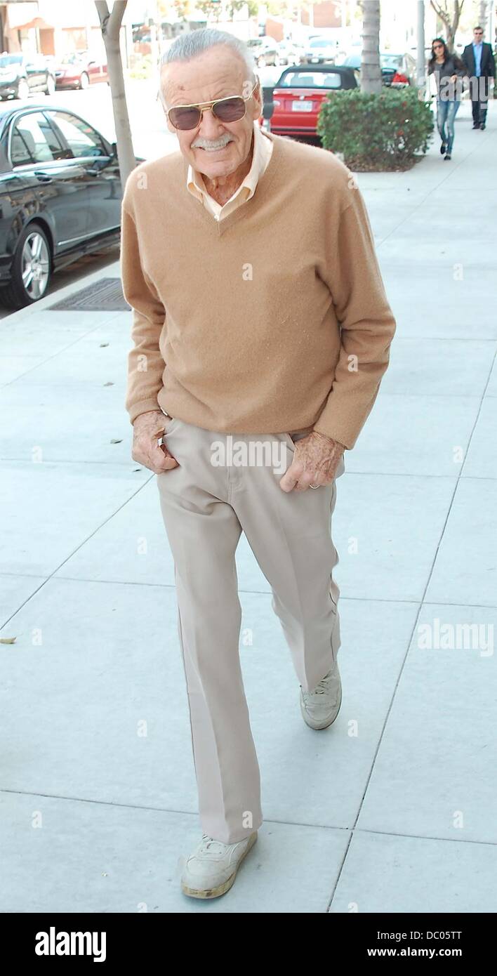 Stan Lee heads to lunch with friends Los Angeles, California - 20.09.11 ...