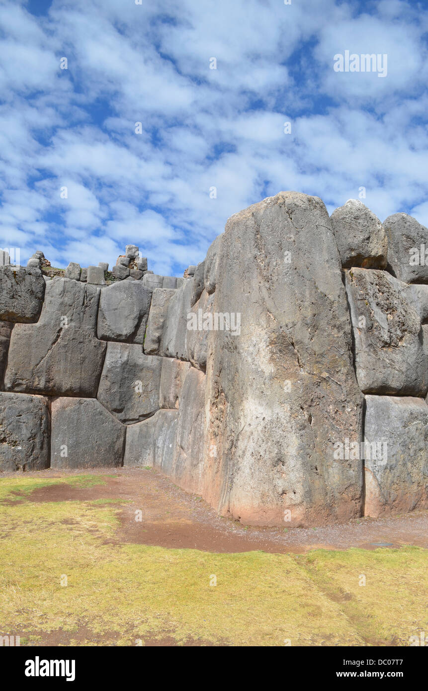 Giant stone walls sacsayhuaman inca hi-res stock photography and images ...