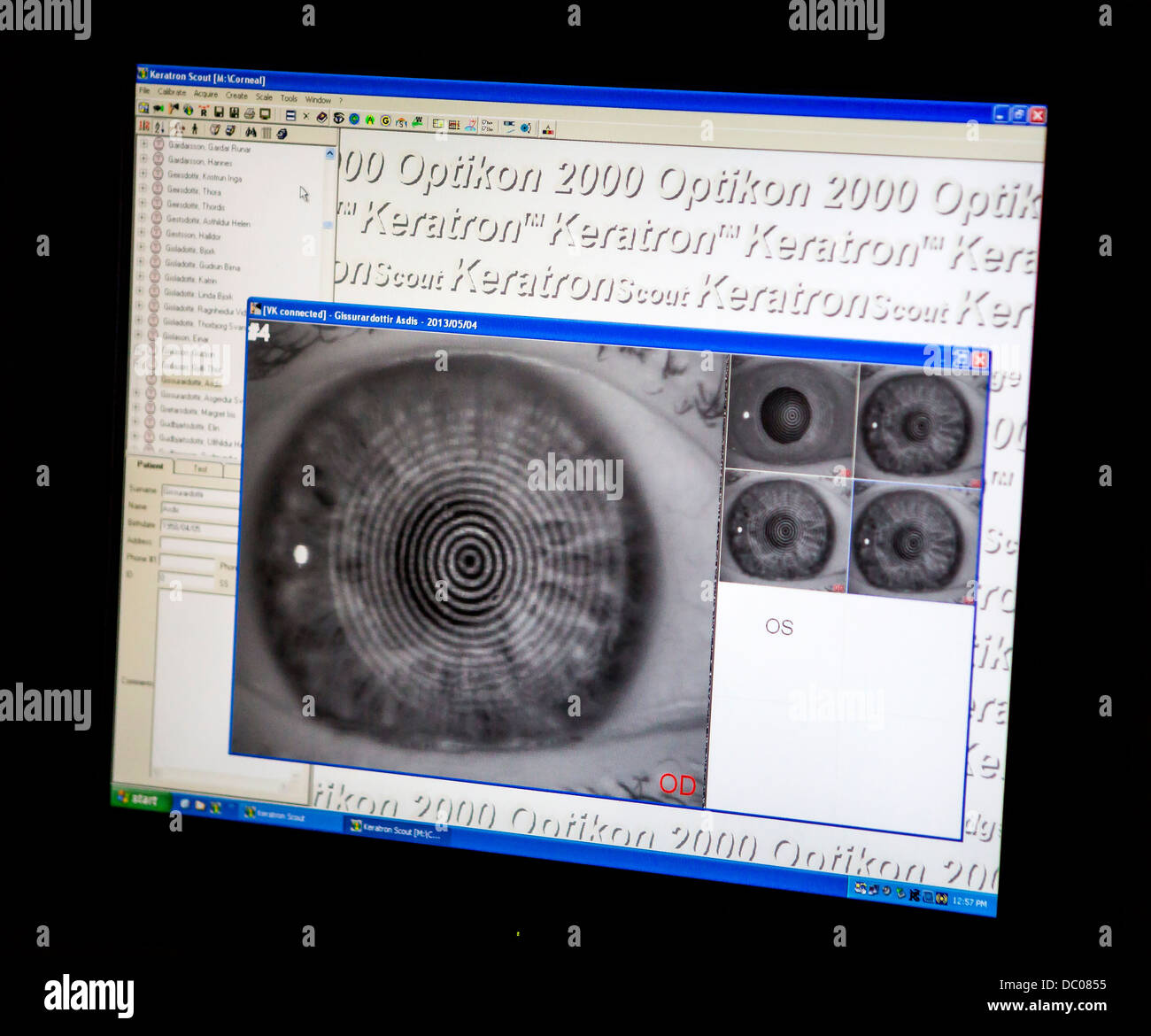 Hospital computer screen hi-res stock photography and images - Alamy