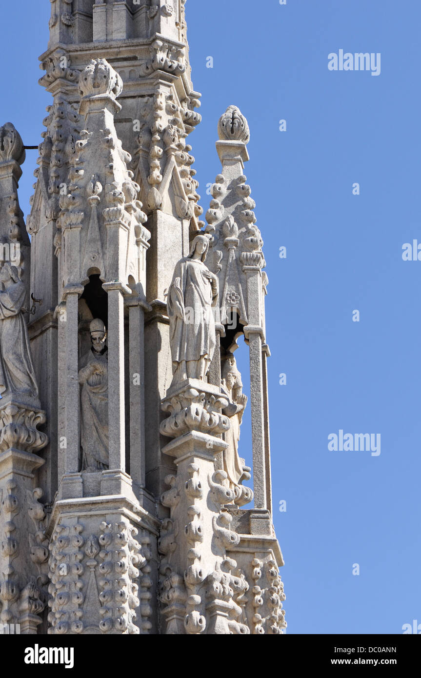 Different Gothic style statues of milano Duomo, one of the biggest ...