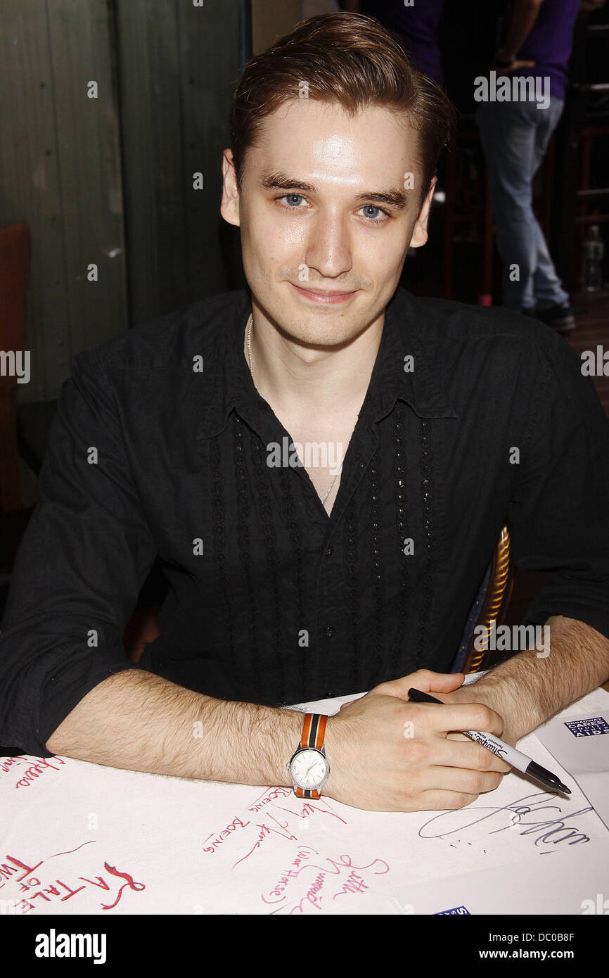 Seth Numrich War Horse