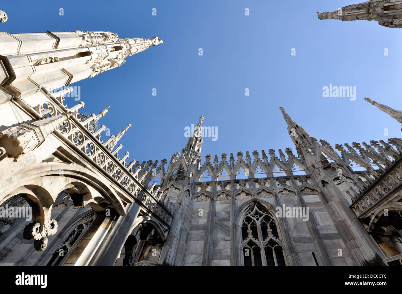 Lion in front of milan cathedral hi-res stock photography and images ...