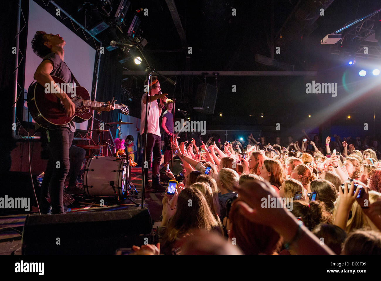 The vamps band hi-res stock photography and images - Alamy
