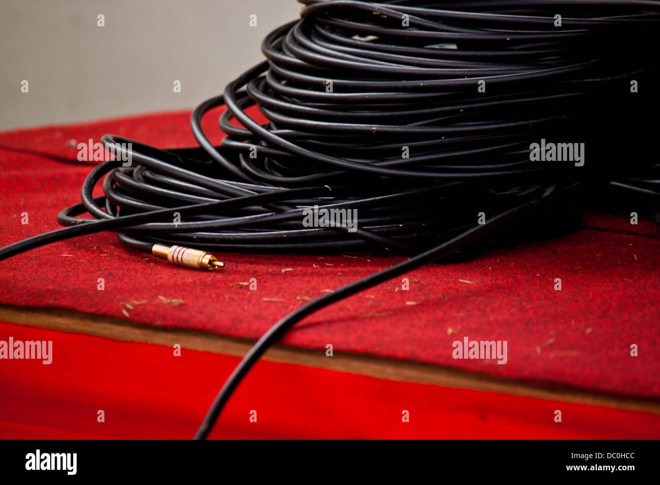 Black cable hi-res stock photography and images - Alamy