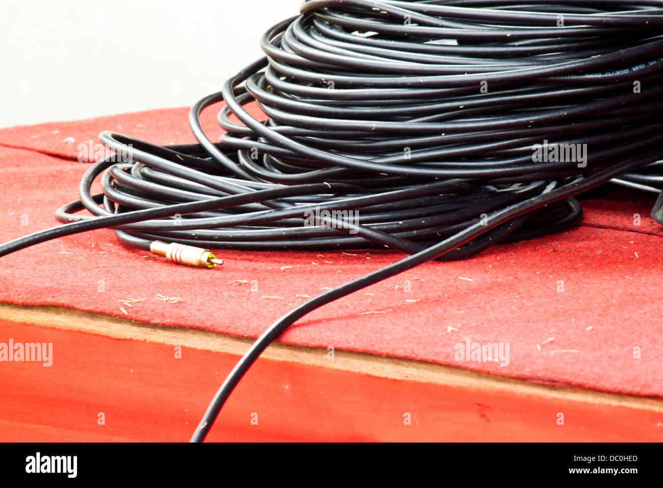 Black cable hi-res stock photography and images - Alamy