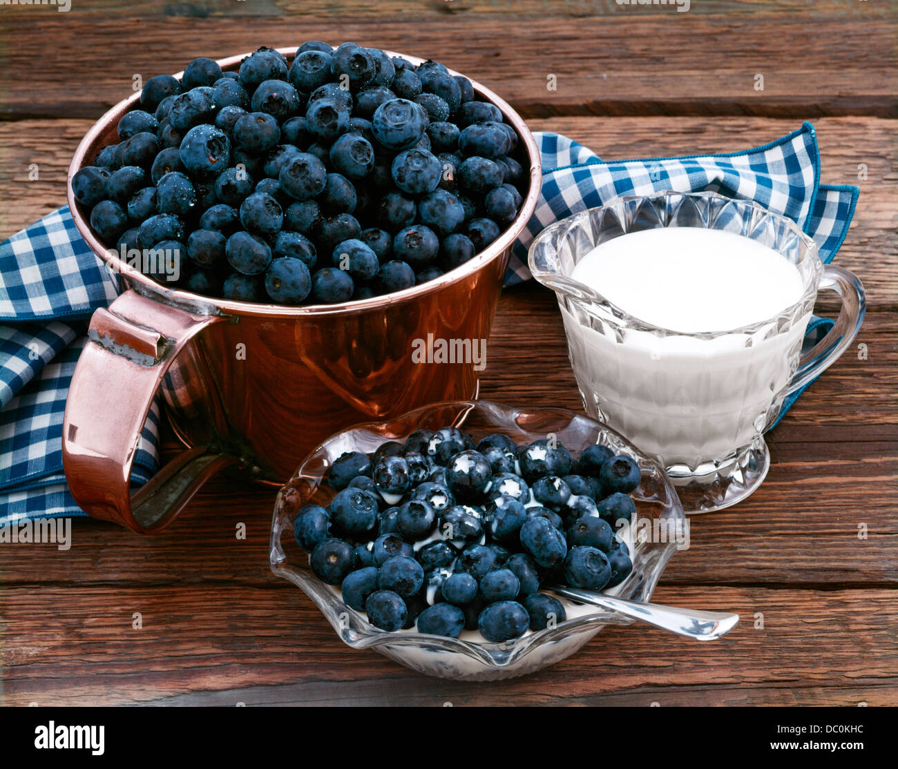 Copper pitcher hi-res stock photography and images - Alamy
