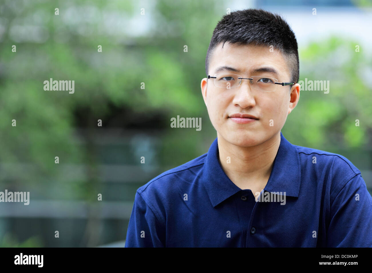 young chinese man Stock Photo - Alamy