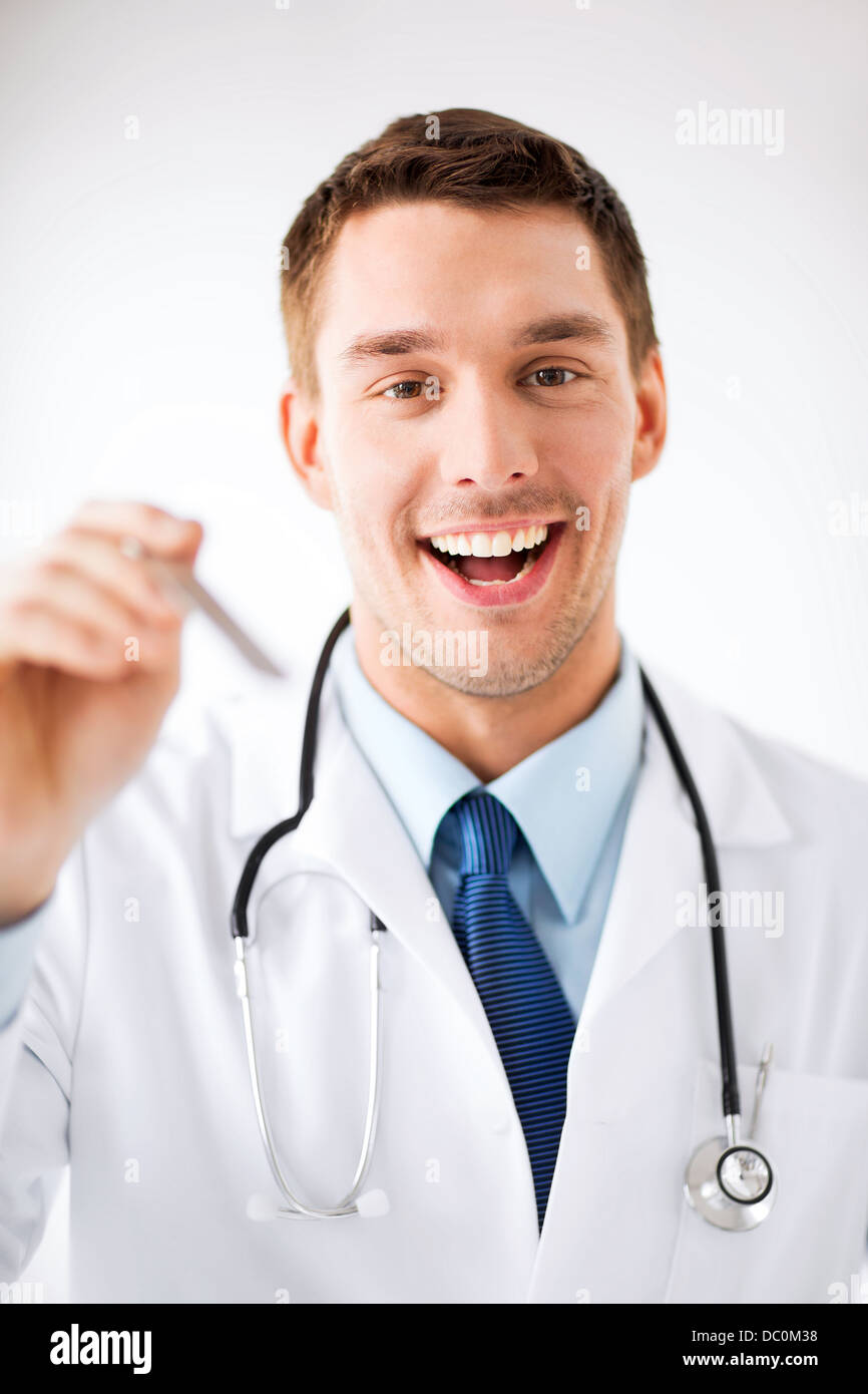 Ear nose and throat specialist hi-res stock photography and images - Alamy