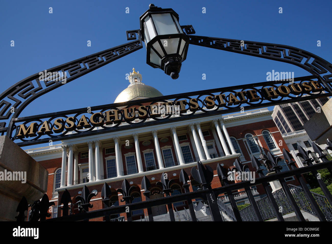 The Massachusetts State House on the Freedom Trail, Boston ...