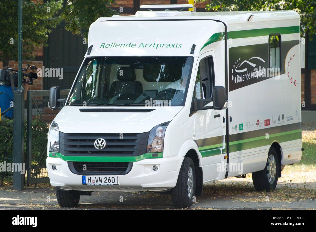 Germany's first medical practice on wheels drives through Winnigstedt ...