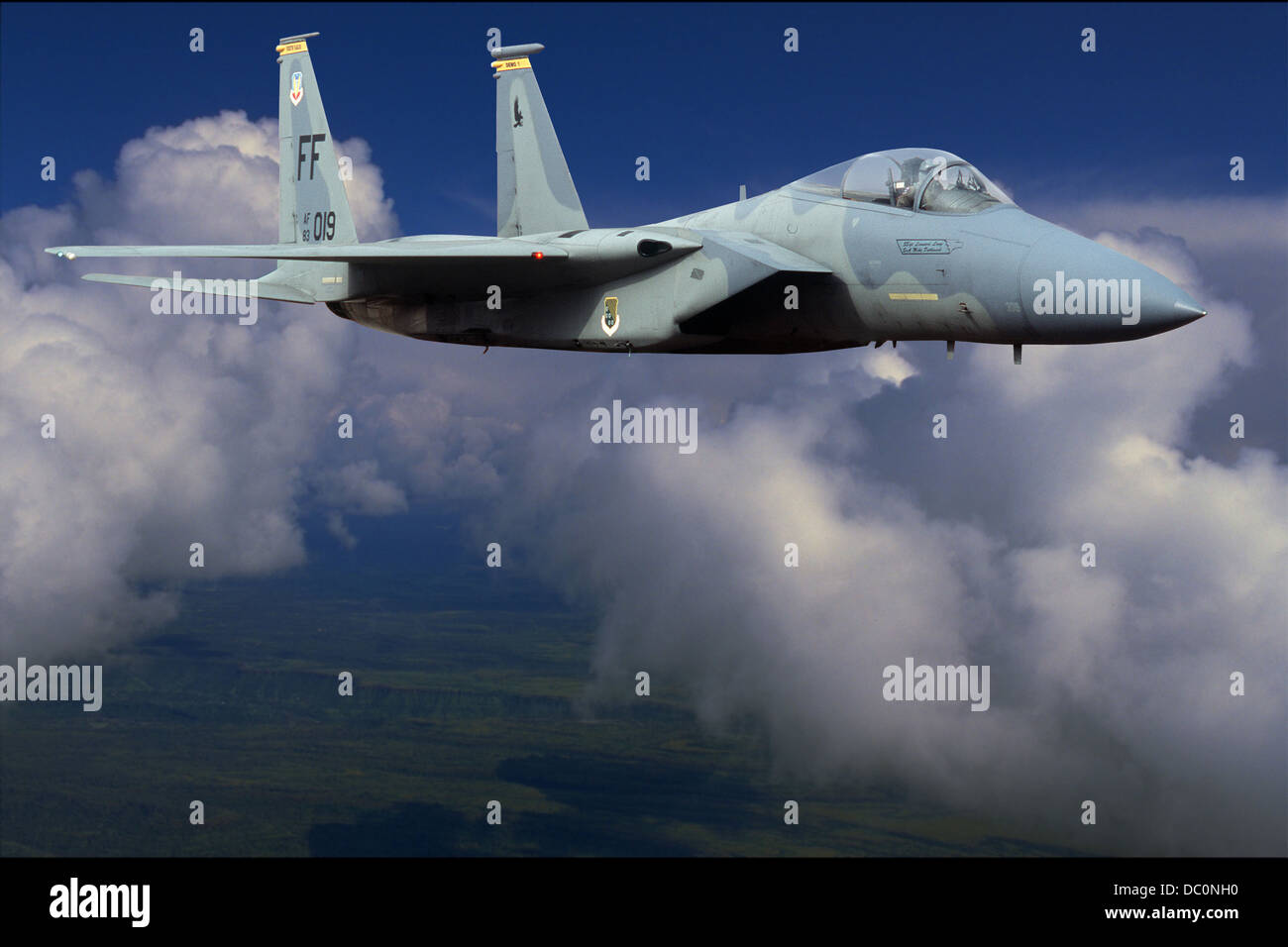 USAF F-15 EAGLE FLYING OVER CLOUDS Stock Photo - Alamy